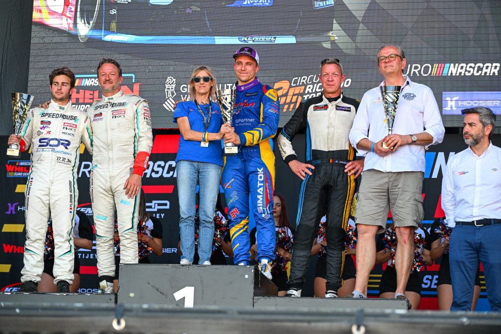Valencia NASCAR Fest: Race Art Technology Conquers the New Endurance ...